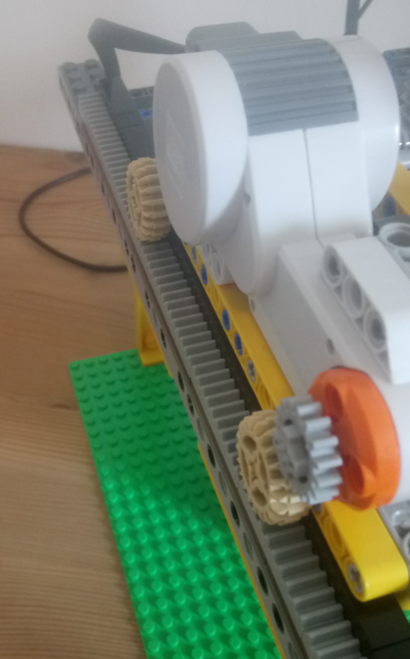 Automatic LEGO® Container Yard – Post 2: Lifting and moving – the Brick ...