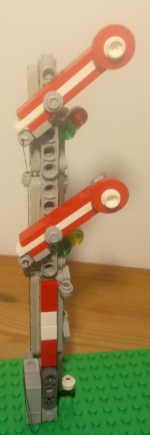 German Semaphore Train Signal LEGO® Model – the Brick Dane